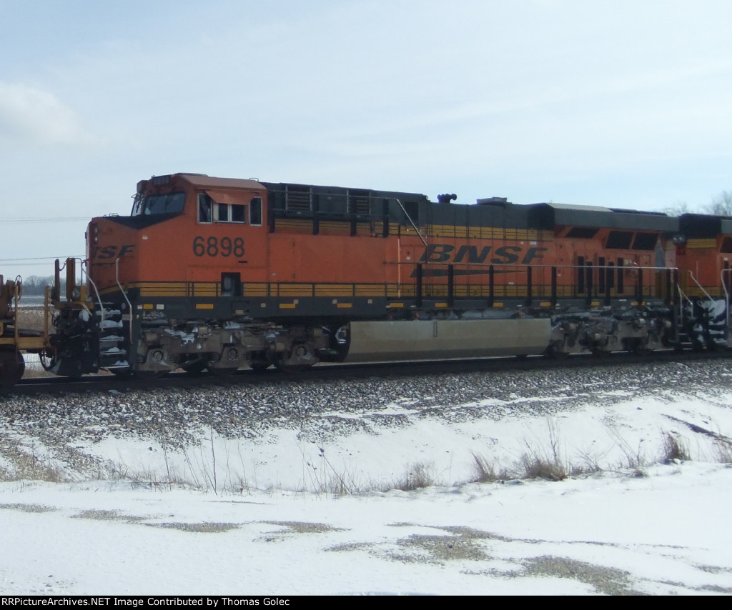 BNSF 6898